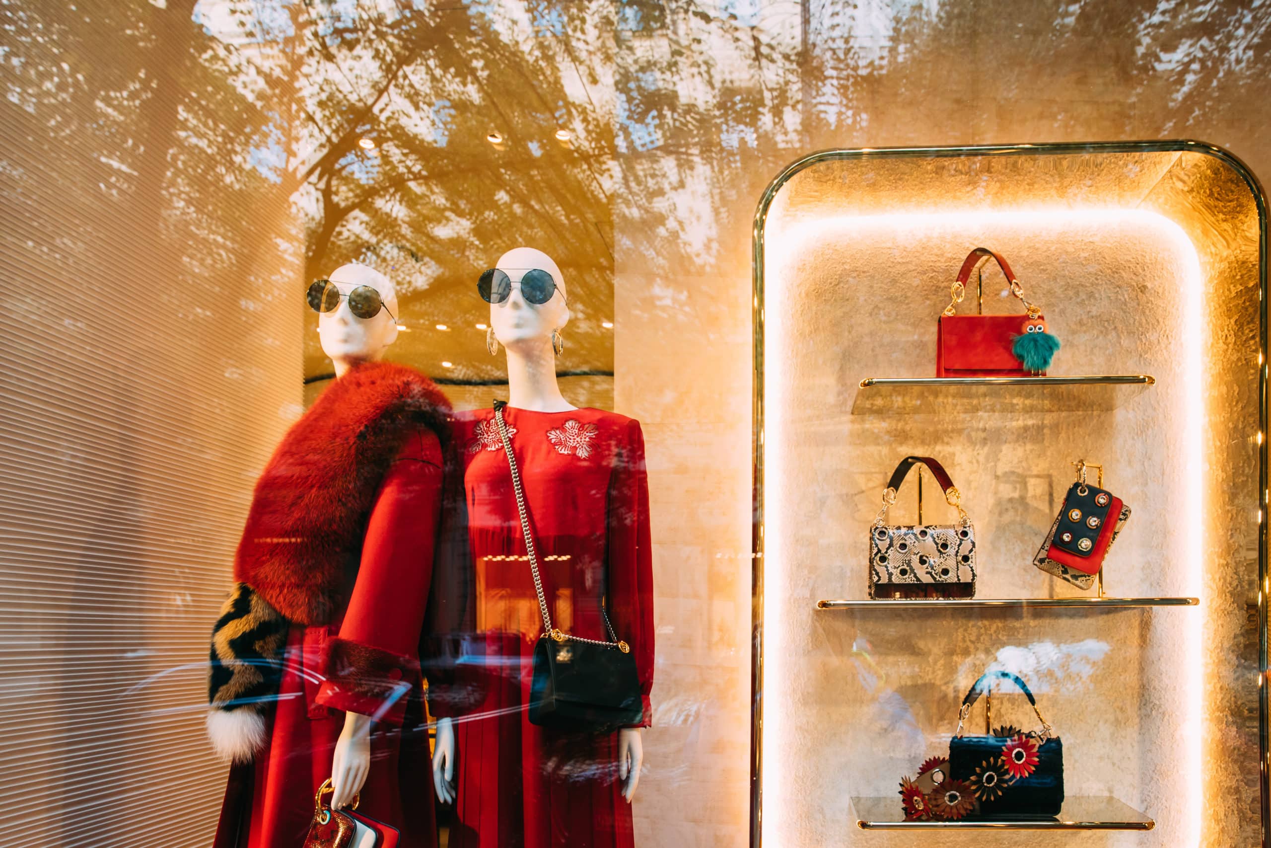 Expérience client et flagship stores des Champs-Elysées - VERTONE